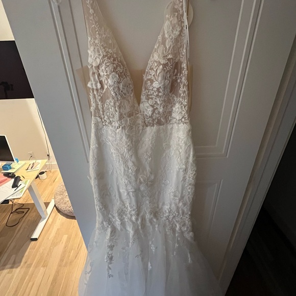 Wtoo | Dresses | Wtoo Elora Wedding Dress Sz 6 | Poshmark